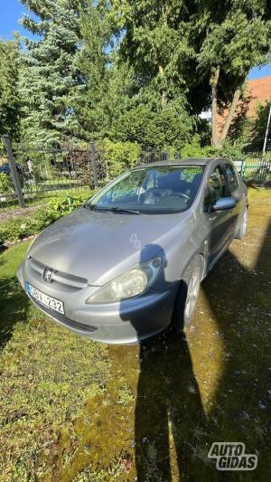 Peugeot 307 2004 Šauļi, ar dzinēja tilpumu 2.00 L un nobraukumu 231 tūkst. km par 500 €, foto 7 vietnē AUTOMOTO.COM.LV