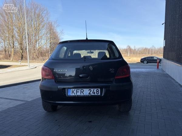 Peugeot 307 2005 Viļņa, ar dzinēja tilpumu 1.60 L un nobraukumu 204 tūkst. km par 1000 €, foto 5 vietnē AUTOMOTO.COM.LV