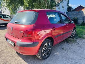 Peugeot 307 2005 in Kaunas, with an engine capacity of 1.60 L and mileage of 200 thousand km for 750 €, photo 3 on AUTOMOTO.COM.LV