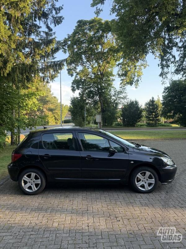 Пежо 307 2005 в Скуодас на AUTOMOTO.COM.LV Пежо 307 2005 в Скуодас, объемом двигателя 2.00 л и пробегом 400 тыс. км за 850 €, фото 7 на AUTOMOTO.COM.LV