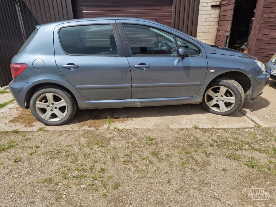 Peugeot 307 2005 Rietavas, ar dzinēja tilpumu 1.60 L un nobraukumu 303 tūkst. km par 700 €, foto 3 vietnē AUTOMOTO.COM.LV