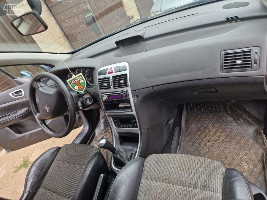 Peugeot 307 2005 Rietavas, ar dzinēja tilpumu 1.60 L un nobraukumu 303 tūkst. km par 700 €, foto 5 vietnē AUTOMOTO.COM.LV