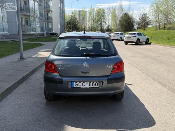 Peugeot 307 2006 Viļņa, ar dzinēja tilpumu 1.60 L un nobraukumu 365 tūkst. km par 750 €, foto 3 vietnē AUTOMOTO.COM.LV