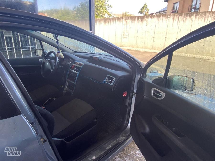 Peugeot 307 2006 Kauņa, ar dzinēja tilpumu 1.60 L un nobraukumu 332 tūkst. km par 1000 €, foto 4 vietnē AUTOMOTO.COM.LV