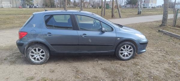 Peugeot 307 2007 in Telschi, with an engine capacity of 1.60 L and mileage of 280 thousand km for 750 €, photo 4 on AUTOMOTO.COM.LV