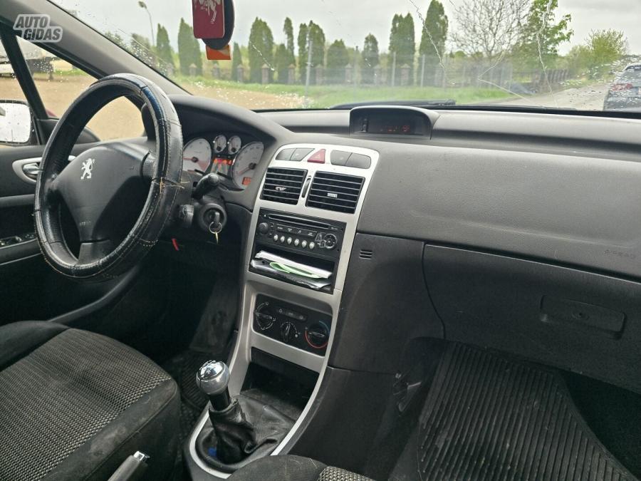Peugeot 307 2007 Radviliškis, ar dzinēja tilpumu 1.60 L un nobraukumu 403 tūkst. km par 790 €, foto 17 vietnē AUTOMOTO.COM.LV