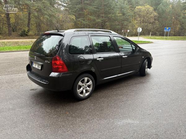 Peugeot 307 2005 in Anyksciai, with an engine capacity of 1.60 L and mileage of 399 thousand km for 750 €, photo 7 on AUTOMOTO.COM.LV