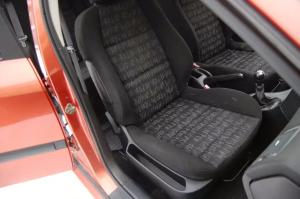 Oranžs Peugeot 307 2002 Jēkabpils, ar dzinēja tilpumu 1.60 L un nobraukumu 300 tūkst. km par 1300 €, foto 14 vietnē AUTOMOTO.COM.LV