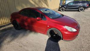 Red Peugeot 307 2004 in Kelme, with an engine capacity of 2.00 L and mileage of 252 thousand km for 1450 €, photo 3 on AUTOMOTO.COM.LV