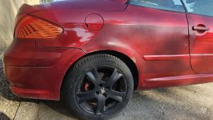 Red Peugeot 307 2004 in Kelme, with an engine capacity of 2.00 L and mileage of 252 thousand km for 1450 €, photo 8 on AUTOMOTO.COM.LV