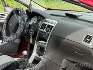 Red Peugeot 307 2005 in Riga, with an engine capacity of 2.00 L and mileage of 183 thousand km for 850 €, photo 6 on AUTOMOTO.COM.LV