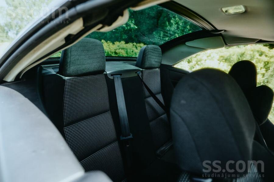 Sarkans Peugeot 307 2007 Rīga, ar dzinēja tilpumu 1.60 L un nobraukumu 200 tūkst. km par 1350 €, foto 5 vietnē AUTOMOTO.COM.LV