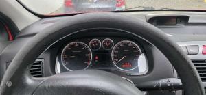 Красный Пежо 307 2002 в Вильнюс, объемом двигателя 2.00 л и пробегом 389 тыс. км за 380 €, фото 4 на AUTOMOTO.COM.LV
