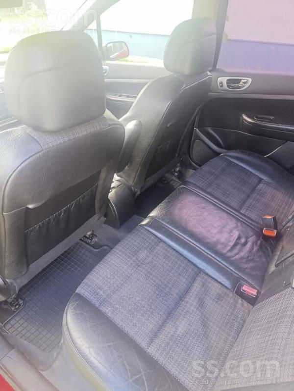 Sarkans Peugeot 307 2003 Daugavpils, ar dzinēja tilpumu 2.00 L un nobraukumu 310 tūkst. km par 1000 €, foto 7 vietnē AUTOMOTO.COM.LV