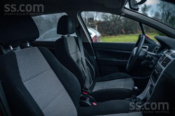 Red Peugeot 307 2006 in Riga, with an engine capacity of 1.60 L and mileage of 0 thousand km for 490 €, photo 9 on AUTOMOTO.COM.LV