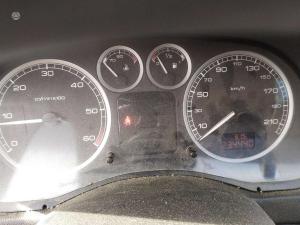 Sarkans Peugeot 307 2006 Viļņa, ar dzinēja tilpumu 2.00 L un nobraukumu 234 tūkst. km par 400 €, foto 8 vietnē AUTOMOTO.COM.LV