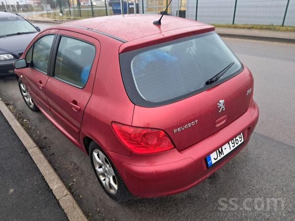 Sarkans Peugeot 307 2007 Rīga, ar dzinēja tilpumu 1.60 L un nobraukumu 151 tūkst. km par 1350 €, foto 4 vietnē AUTOMOTO.COM.LV