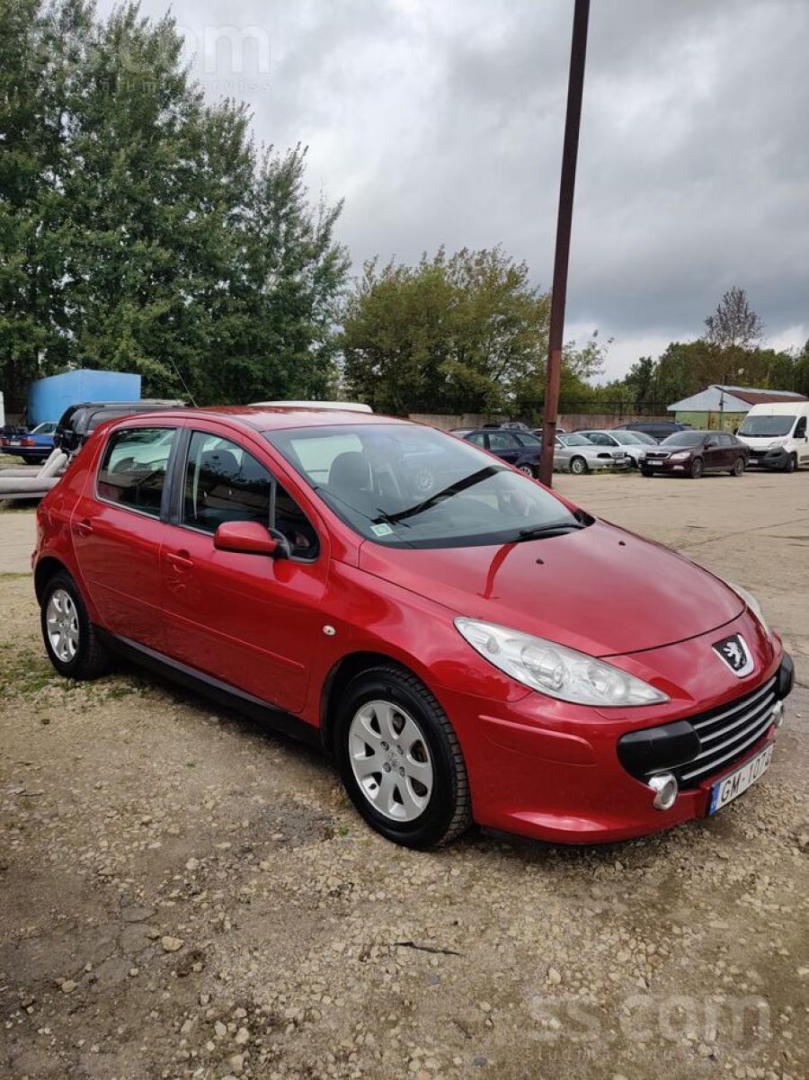 Red Peugeot 307 2007 in Riga, with an engine capacity of 1.60 L and mileage of 206 thousand km for 1750 €, photo 1 on AUTOMOTO.COM.LV