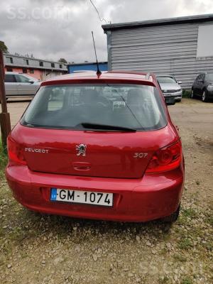 Red Peugeot 307 2007 in Riga, with an engine capacity of 1.60 L and mileage of 206 thousand km for 1750 €, photo 3 on AUTOMOTO.COM.LV
