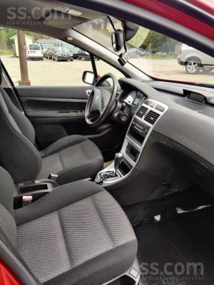 Red Peugeot 307 2007 in Riga, with an engine capacity of 1.60 L and mileage of 206 thousand km for 1750 €, photo 4 on AUTOMOTO.COM.LV