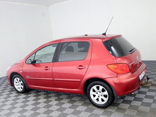 Sarkans Peugeot 307 2007 Tallina, ar dzinēja tilpumu 1.60 L un nobraukumu 174 tūkst. km par 799 €, foto 4 vietnē AUTOMOTO.COM.LV