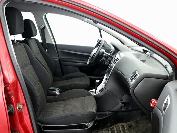 Red Peugeot 307 2007 in Tallinn, with an engine capacity of 1.60 L and mileage of 174 thousand km for 699 €, photo 7 on AUTOMOTO.COM.LV
