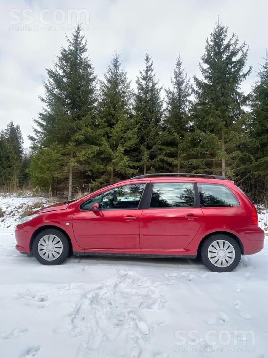 Red Peugeot 307 2006 in Preili, with an engine capacity of 1.60 L and mileage of 383 thousand km for 1245 €, photo 2 on AUTOMOTO.COM.LV
