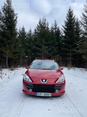 Red Peugeot 307 2006 in Preili, with an engine capacity of 1.60 L and mileage of 383 thousand km for 1245 €, photo 3 on AUTOMOTO.COM.LV