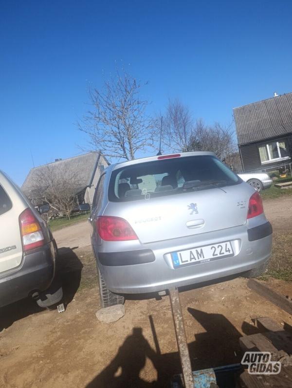 Peugeot 307 2004 Telšiai, ar dzinēja tilpumu 2.00 L un nobraukumu 361 tūkst. km par 700 €, foto 4 vietnē AUTOMOTO.COM.LV