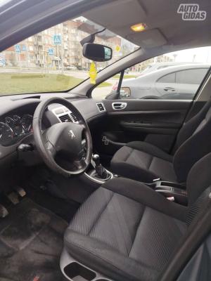 Пежо 307 2005 в Гаргждай, объемом двигателя 1.60 л и пробегом 300 тыс. км за 1000 €, фото 4 на AUTOMOTO.COM.LV