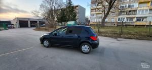 Peugeot 307 2007 in Klaipeda, with an engine capacity of 1.40 L and mileage of 297 thousand km for 1250 €, photo 3 on AUTOMOTO.COM.LV