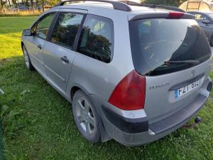Peugeot 307 2002 in Silale, with an engine capacity of 2.00 L and mileage of 378 thousand km for 1000 €, photo 6 on AUTOMOTO.COM.LV