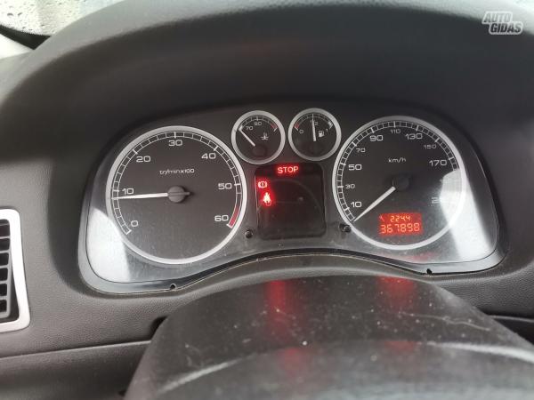 Пежо 307 2003 в Шальчининкай, объемом двигателя 2.00 л и пробегом 368 тыс. км за 800 €, фото 10 на AUTOMOTO.COM.LV