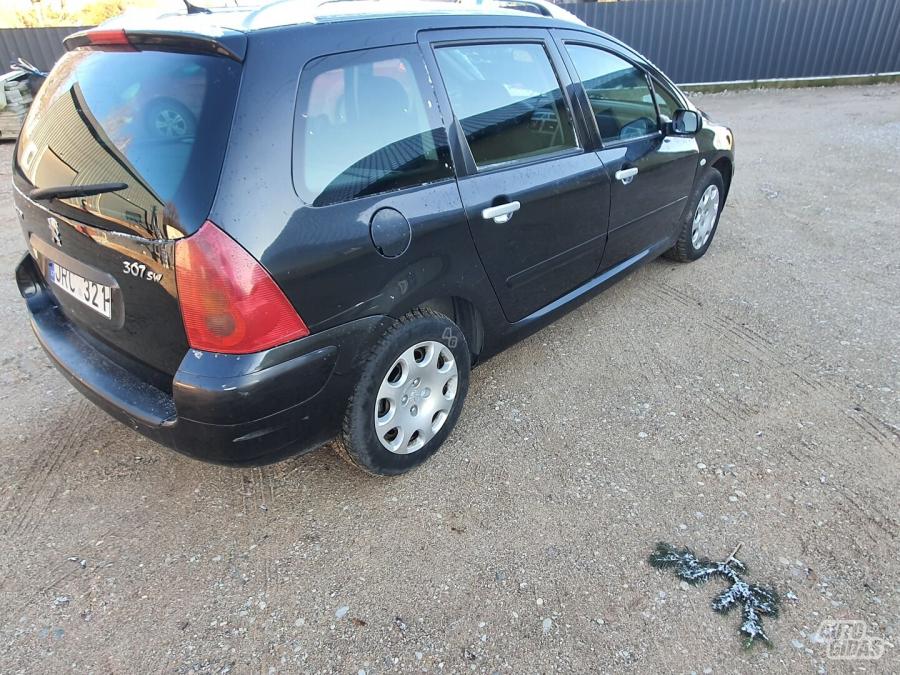 Peugeot 307 2004 Jurbarkas, ar dzinēja tilpumu 2.00 L un nobraukumu 281 tūkst. km par 1550 €, foto 2 vietnē AUTOMOTO.COM.LV
