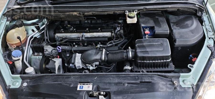 Peugeot 307 2004 Jēkabpils, ar dzinēja tilpumu 2.00 L un nobraukumu 253 tūkst. km par 1300 €, foto 10 vietnē AUTOMOTO.COM.LV