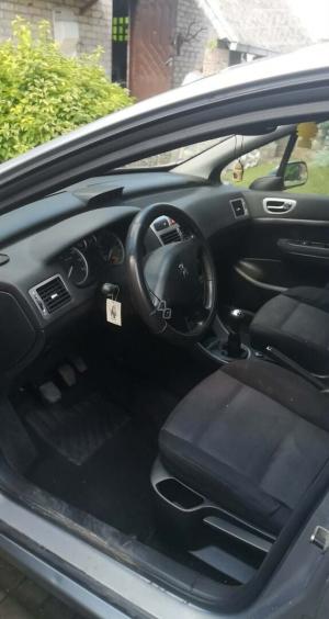 Peugeot 307 2004 Šauļi, ar dzinēja tilpumu 2.00 L un nobraukumu 340 tūkst. km par 600 €, foto 5 vietnē AUTOMOTO.COM.LV
