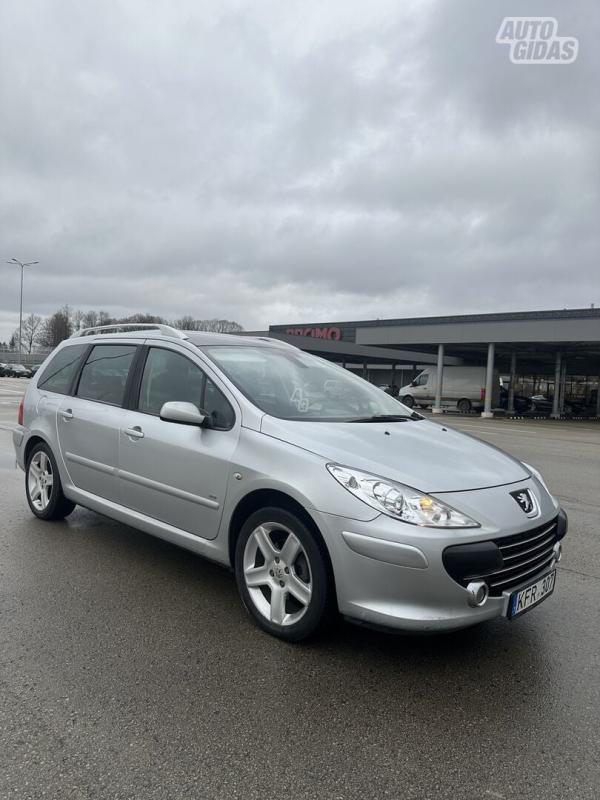 Peugeot 307 2005 Šauļi, ar dzinēja tilpumu 1.60 L un nobraukumu 350 tūkst. km par 1150 €, foto 2 vietnē AUTOMOTO.COM.LV