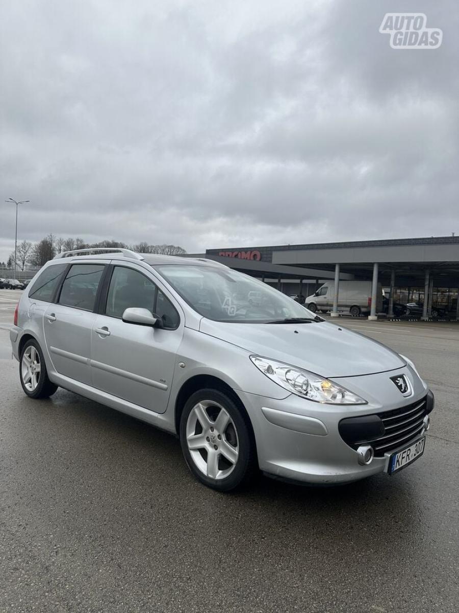Peugeot 307 2005 in Siauliai, with an engine capacity of 1.60 L and mileage of 350 thousand km for 1150 €, photo 2 on AUTOMOTO.COM.LV