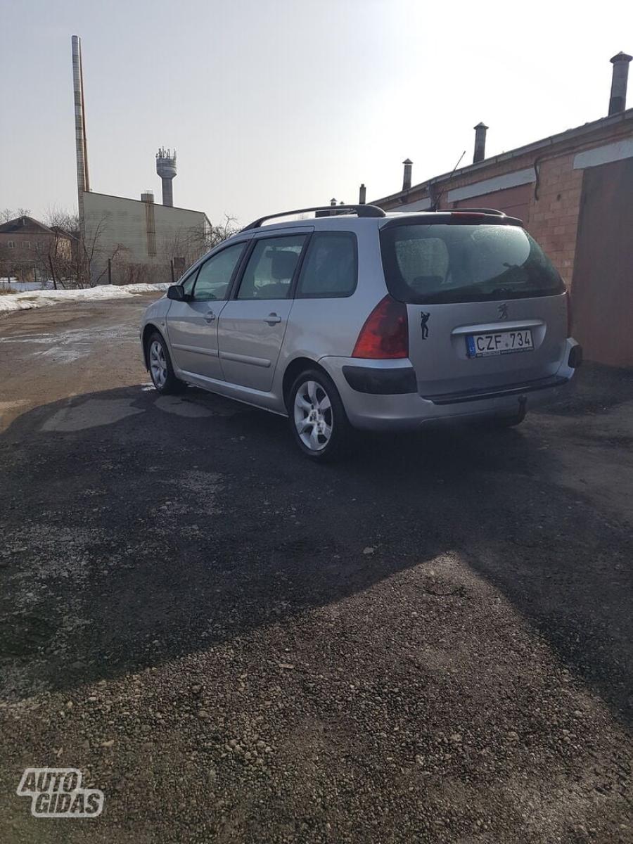 Peugeot 307 2006 in Siauliai, with an engine capacity of 1.60 L and mileage of 330 thousand km for 950 €, photo 8 on AUTOMOTO.COM.LV