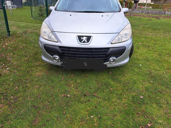 Peugeot 307 2006 in Vilnius, with an engine capacity of 1.60 L and mileage of 240 thousand km for 899 €, photo 2 on AUTOMOTO.COM.LV