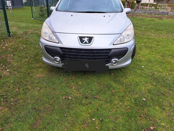 Peugeot 307 2006 Viļņa, ar dzinēja tilpumu 1.60 L un nobraukumu 240 tūkst. km par 899 €, foto 1 vietnē AUTOMOTO.COM.LV