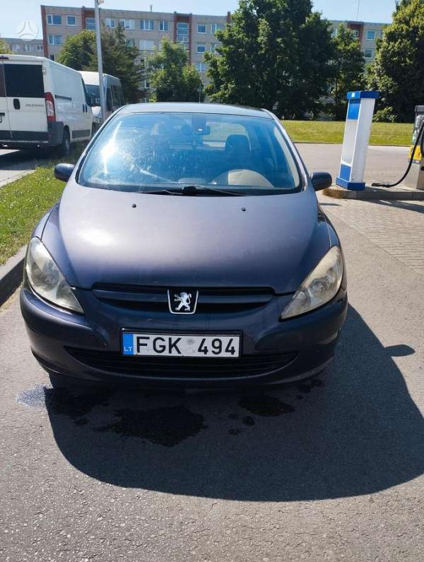 Violet Peugeot 307 2001 in Panevezys, with an engine capacity of 2.00 L and mileage of 326 thousand km for 500 €, photo 1 on AUTOMOTO.COM.LV
