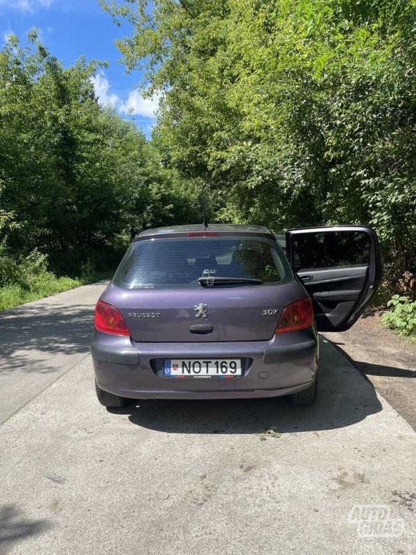 Фиолетовый Пежо 307 2002 в Вильнюс, объемом двигателя 1.60 л и пробегом 212 тыс. км за 1100 €, фото 9 на AUTOMOTO.COM.LV