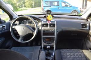 Violet Peugeot 307 2003 in Valmiera, with an engine capacity of 1.60 L and mileage of 340 thousand km for 990 €, photo 12 on AUTOMOTO.COM.LV
