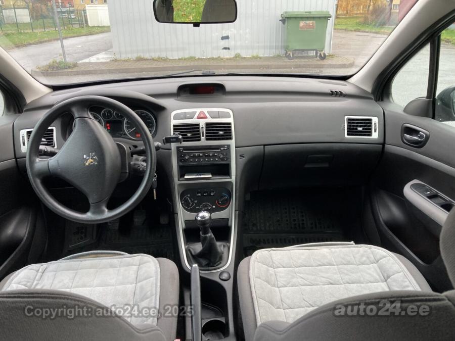 Violets Peugeot 307 2004 Tallina, ar dzinēja tilpumu 1.60 L un nobraukumu 168 tūkst. km par 1650 €, foto 6 vietnē AUTOMOTO.COM.LV