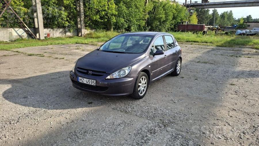 Violet Peugeot 307 2005 in Riga, with an engine capacity of 1.40 L and mileage of 365 thousand km for 500 €, photo 1 on AUTOMOTO.COM.LV