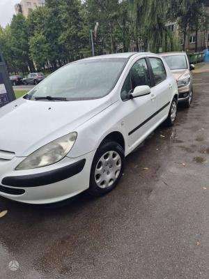 Balts Peugeot 307 2004 Kauņa, ar dzinēja tilpumu 1.40 L un nobraukumu 312 tūkst. km par 550 €, foto  vietnē AUTOMOTO.COM.LV