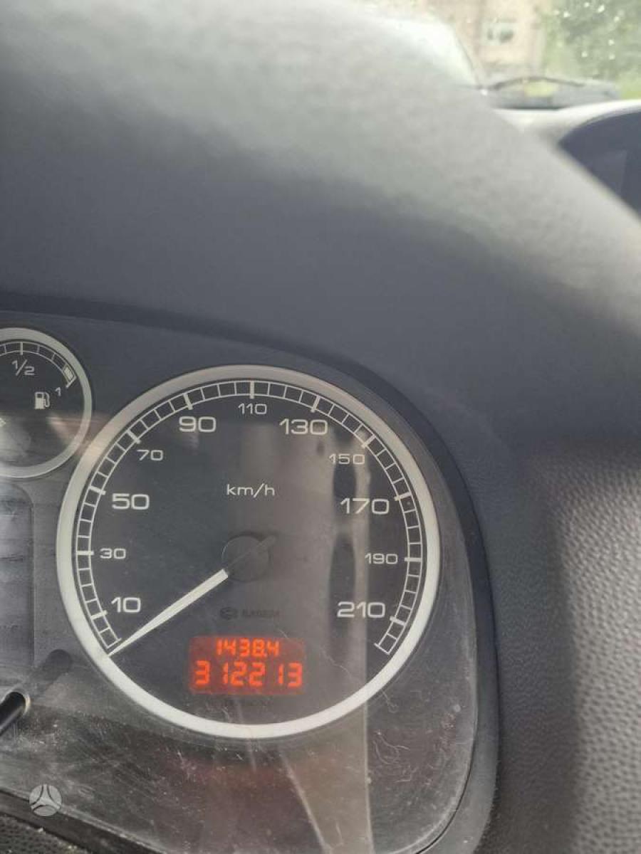Balts Peugeot 307 2004 Kauņa, ar dzinēja tilpumu 1.40 L un nobraukumu 312 tūkst. km par 550 €, foto 11 vietnē AUTOMOTO.COM.LV