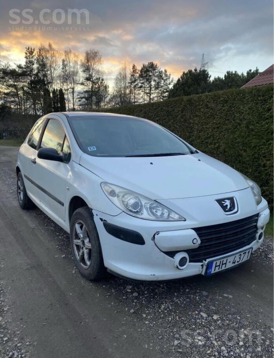Balts Peugeot 307 2006 Jelgava, ar dzinēja tilpumu 1.60 L un nobraukumu 200 tūkst. km par 500 €, foto 1 vietnē AUTOMOTO.COM.LV
