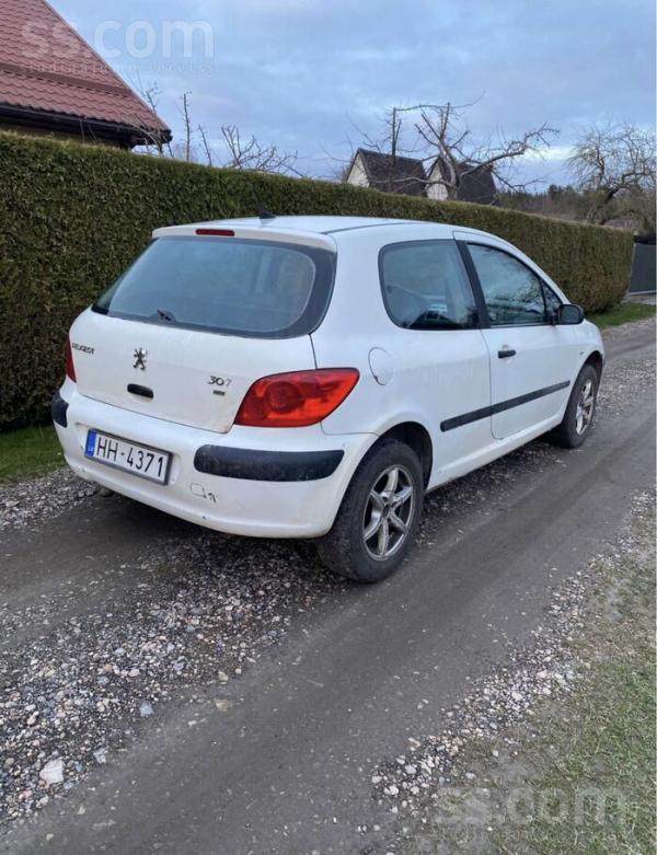 Balts Peugeot 307 2006 Jelgava, ar dzinēja tilpumu 1.60 L un nobraukumu 200 tūkst. km par 500 €, foto 2 vietnē AUTOMOTO.COM.LV